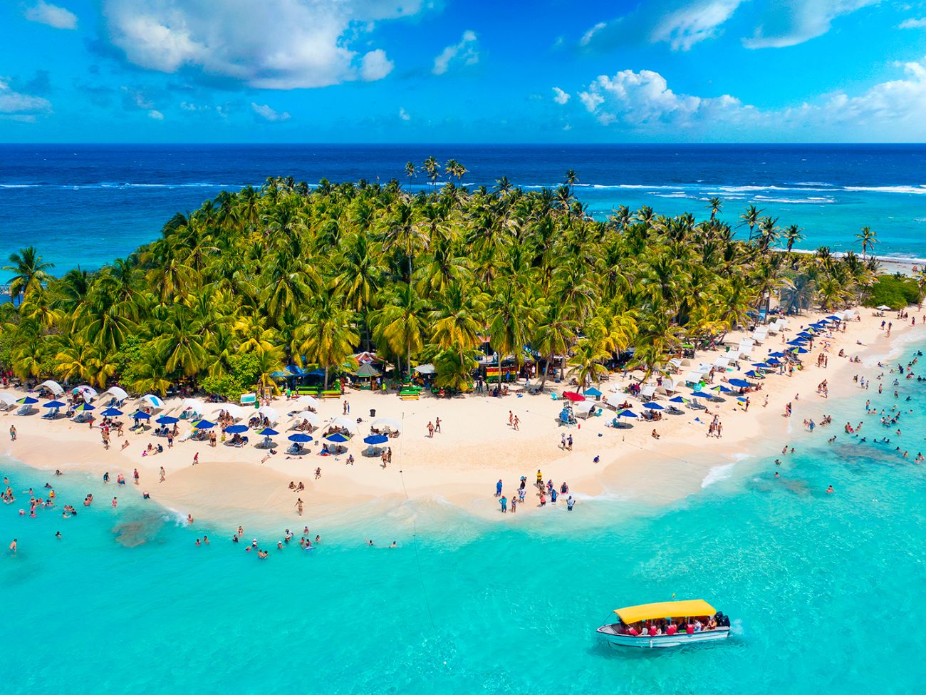 Tour a la Isla de Johnny Cay en San Andrés - Descubre Colombia con ...